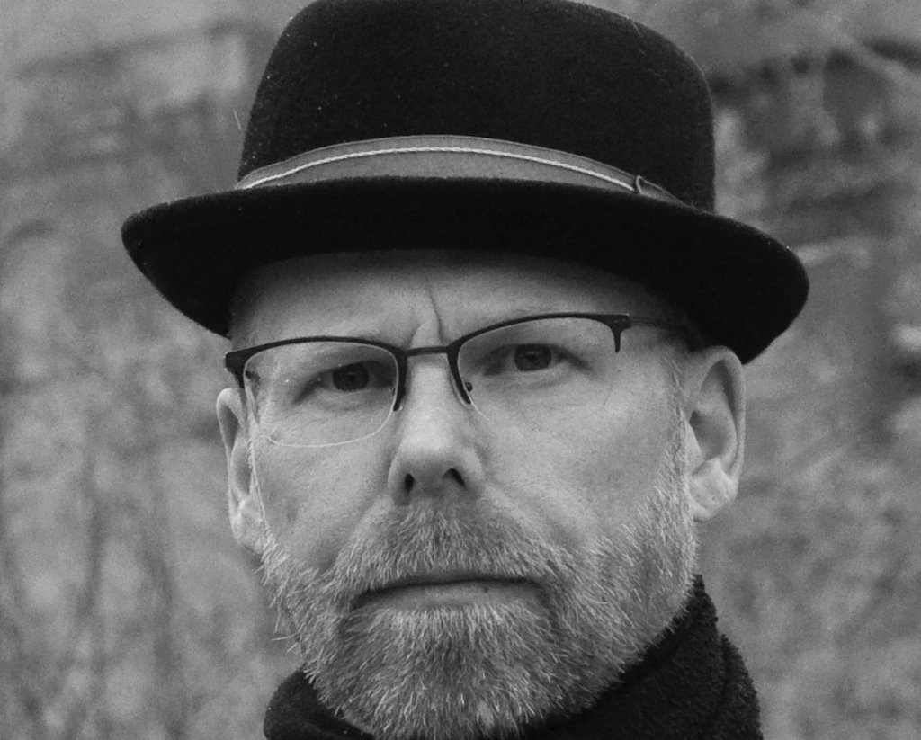 Derek Johnson Q&A - Fast Horse